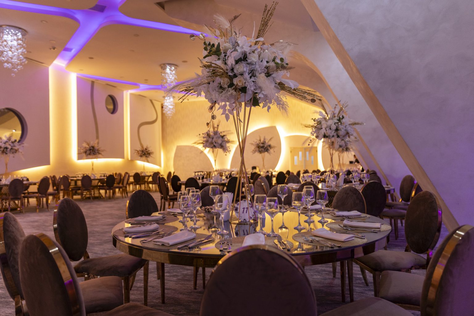 Salon Adelaide — Nuntă 90-150 Invitați | Metropolitan Pipera